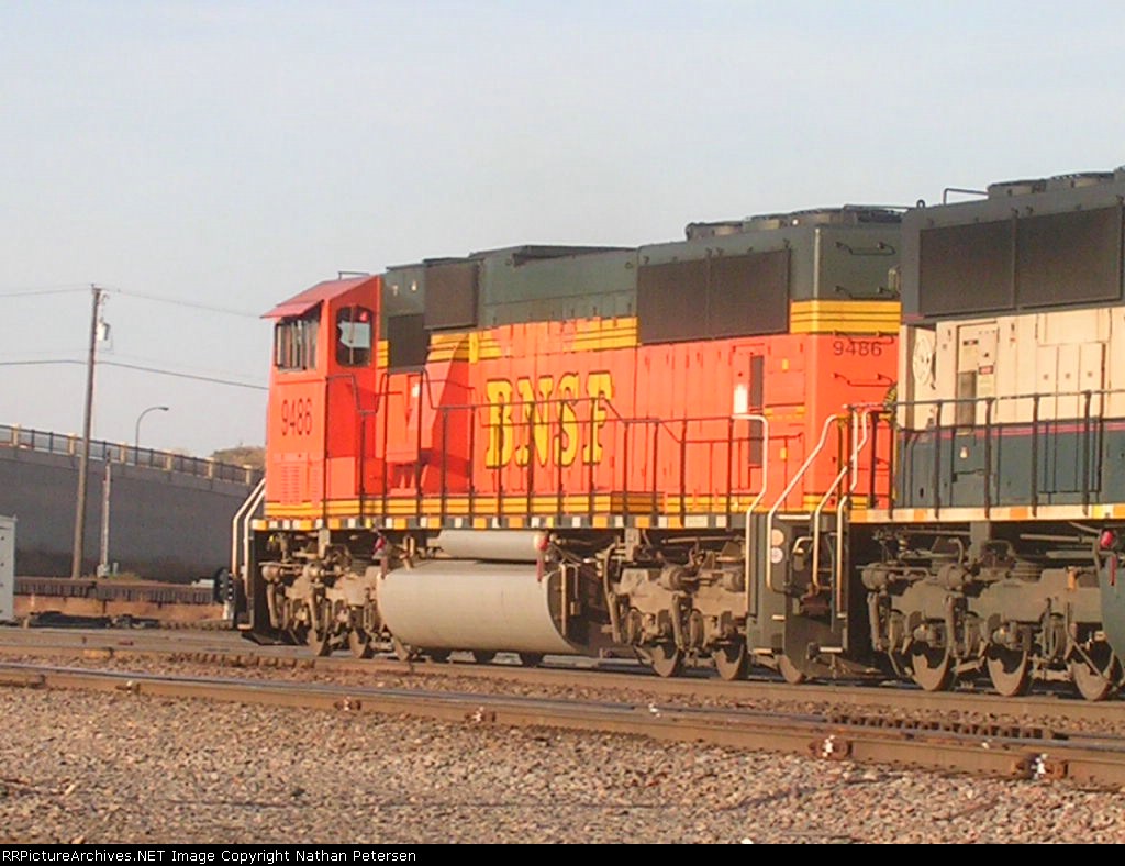 BNSF 9488